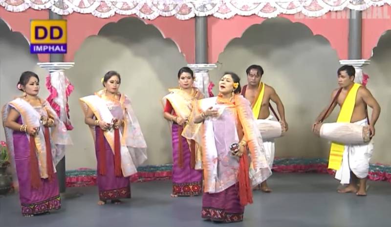 A brief history of the Tarao tribe of Manipur and a biography of ...